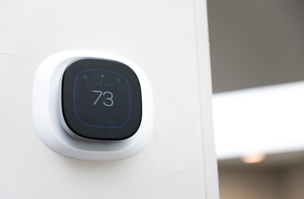 10 Amazing Smart Thermostat Features You Need In 2025